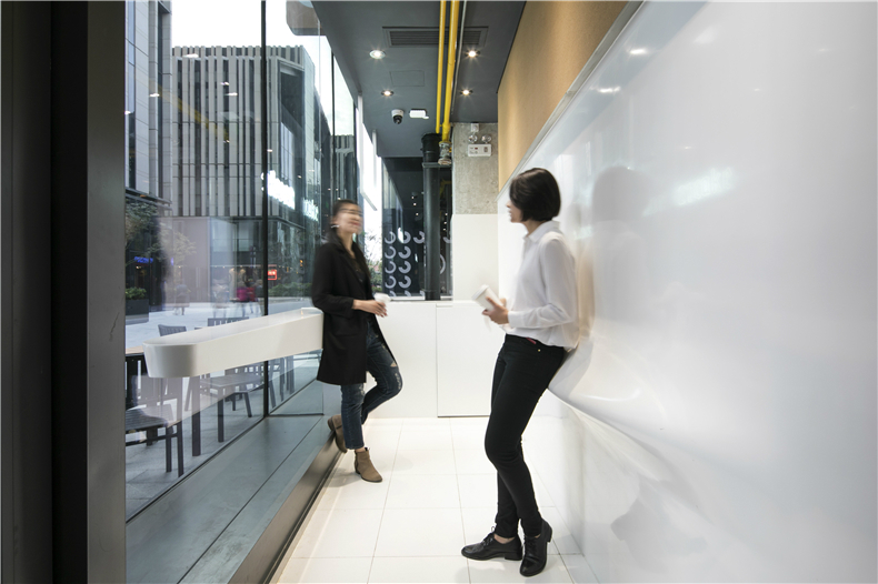 新作 | 张永和的最小项目：33㎡的21Cake复兴SOHO店—新浪地产