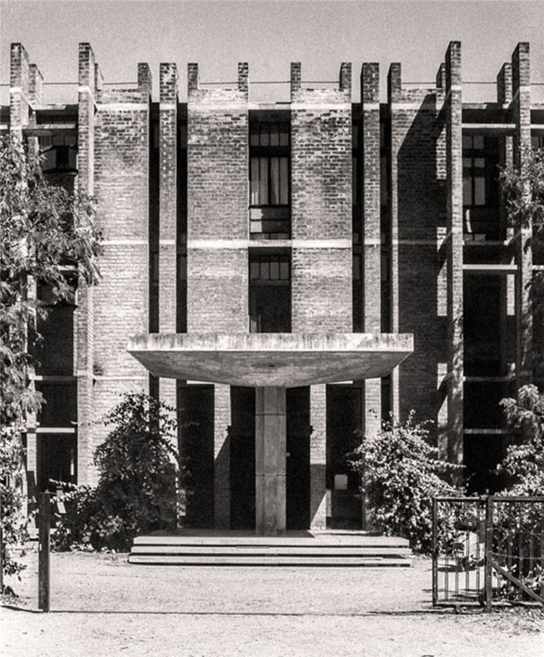 这位寡言高产的印度建筑师已经离去，但作品值得我们持续关注 – 有方