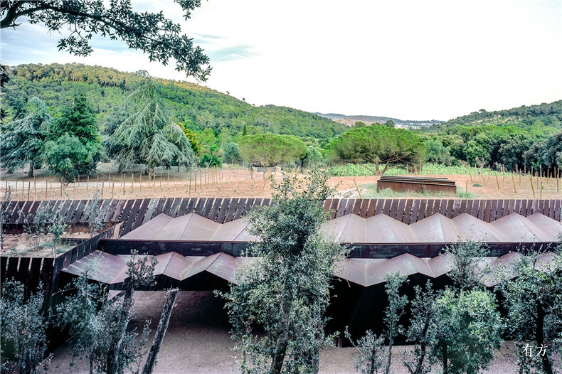 意外与必然：RCR的建筑作品与特点 – 有方